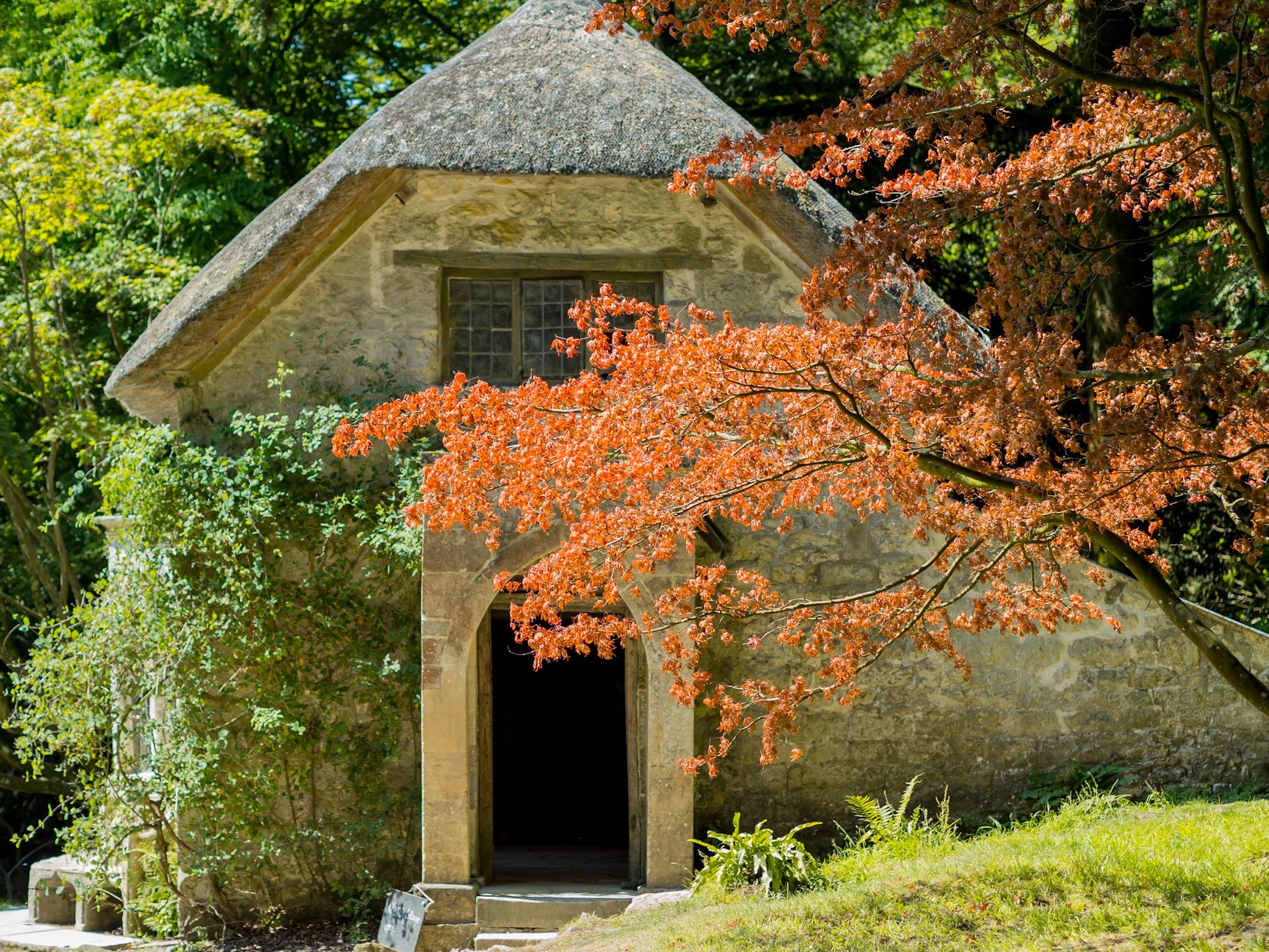 A Sunny Sunday in Stourhead – Our Whimsical World