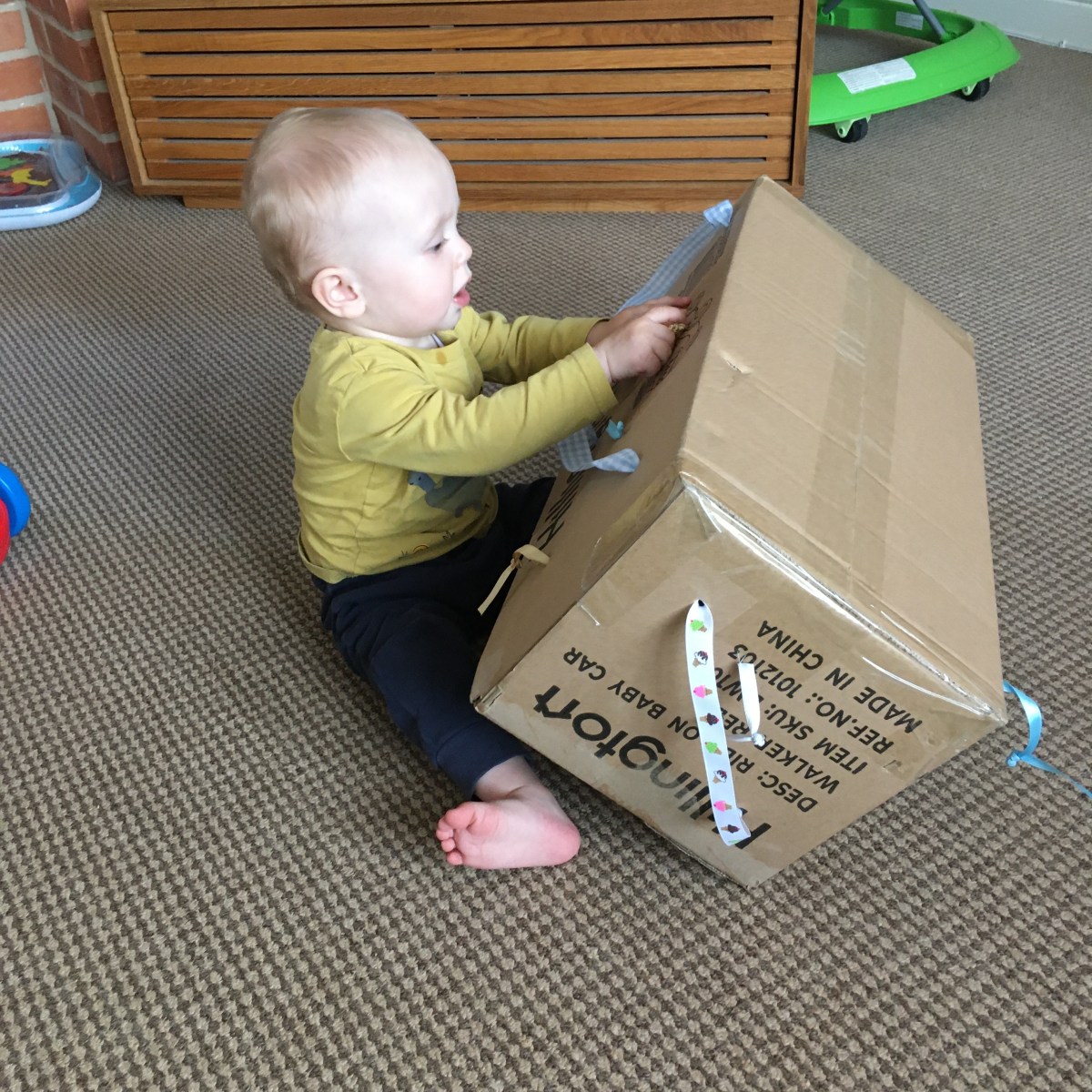 Busy Baby Week: Day 4 – Tug Box – Our Whimsical World