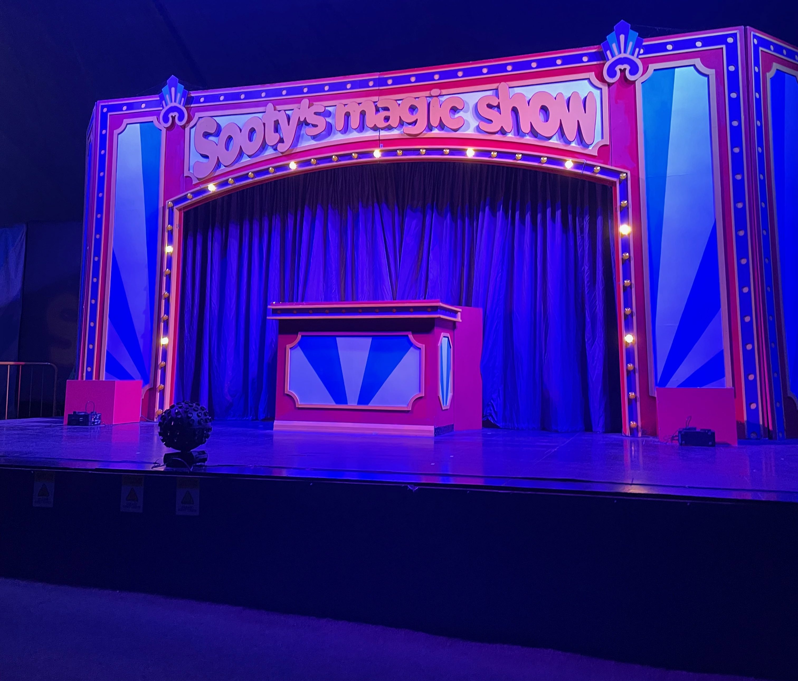 A Day at Crealy Theme Park: the home of Sootyland – Our Whimsical World